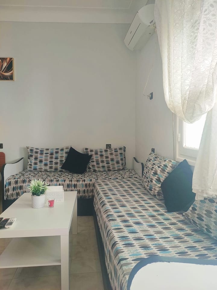 Perle Blanche - Tangier