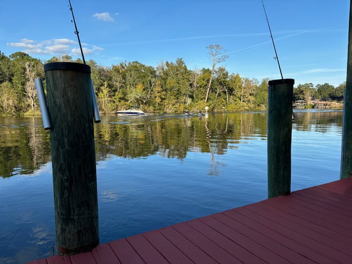 Waterfront Retreat-dock, Fishing & Private Porch! - Middleburg, FL