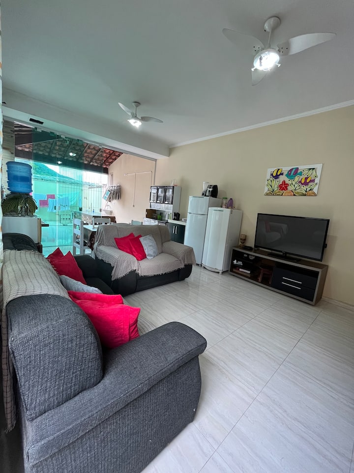 Sombra, Sol & Churrasco Sua Casa Na Praia Ubatuba - Ubatuba