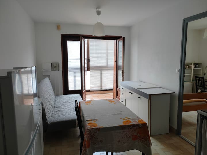 Location Appartement T2 En Région Lyonnaise - Pierre-Bénite