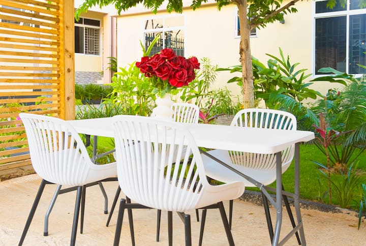 The Magnificent Garden Escape - Dar es Salam