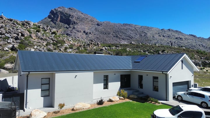 House In Ceres Golf Estate - Prince Alfred Hamlet