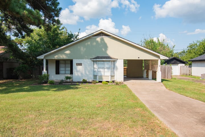 Heatherwood Haven - Bryan, TX
