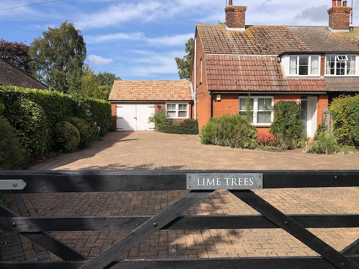 Lime Trees -Modern Home From Home On Mersea Island - West Mersea