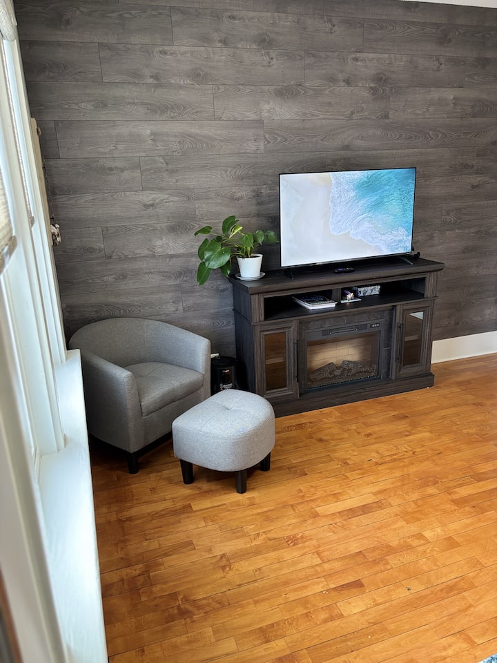 Welcome To Kelly's Landing! - Thunder Bay