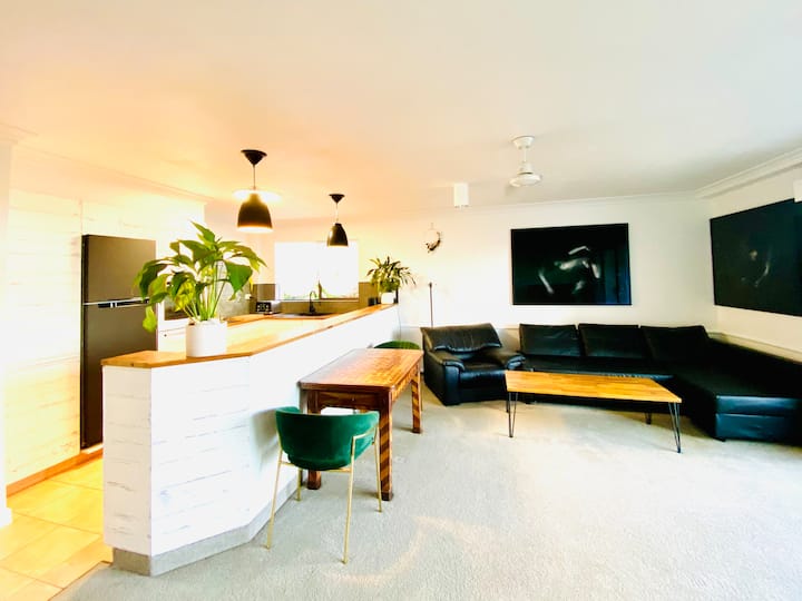 2br Apartment, Pool, 12 Mins To Airport - 堤維德岬
