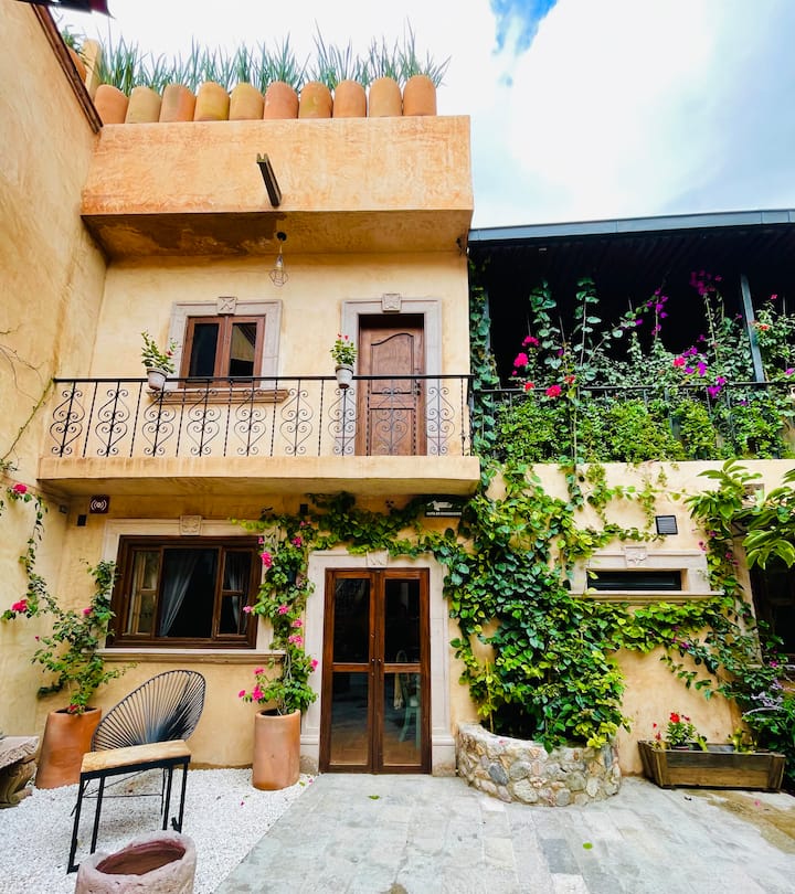 Buganvilla Private Terrace Suite - San Miguel de Allende