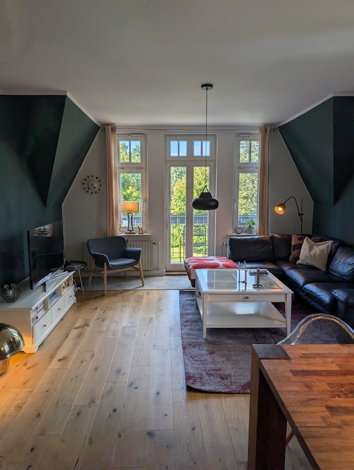 Kinder Und Hund Willkommen 
Zu Fuß An Die Müritz - Waren