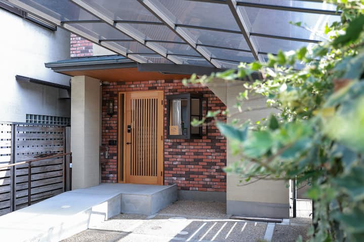 「Meet•鴨川别邸」
邂逅鴨川風情的歡聚之邸 - Kyoto