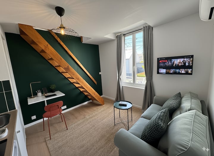 Joli Duplex - Tv Connectée - Clim - Lit Queen Size - ロリアン