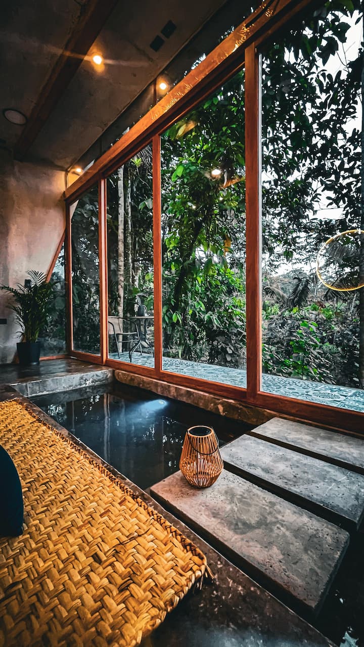 Entre Las Estrellas, Sobre El Agua, Bajo La Luna - Pedro Vicente Maldonado