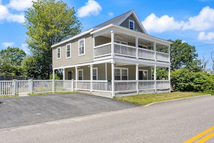 Stylish Designer Retreat / Sleeps 10 - South Portland, ME