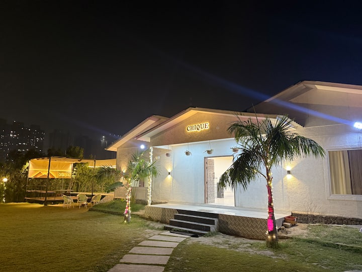 The Chique | Whistling Winds Farm - Noida