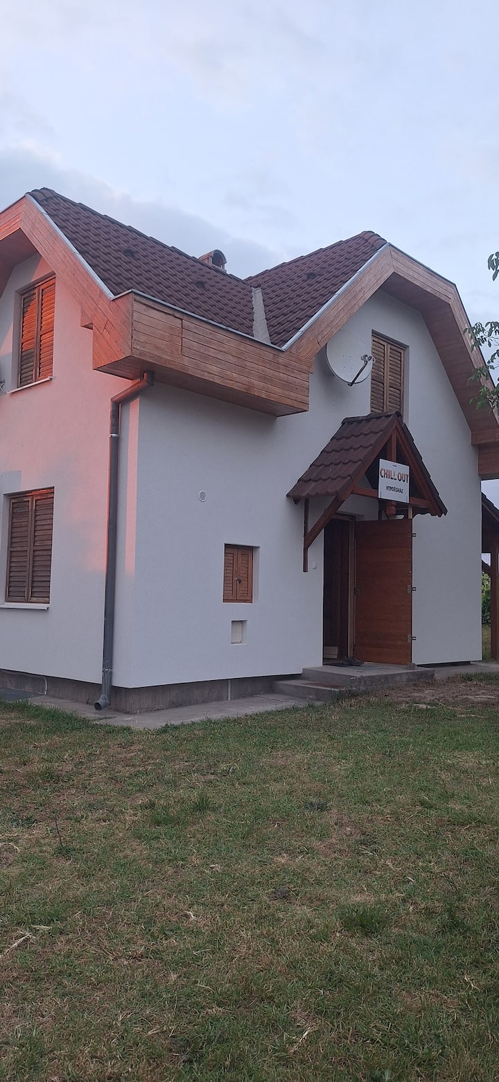 Csend éS Nyugalom A Szőlőhegyen Vízparti Panoráma - Siófok