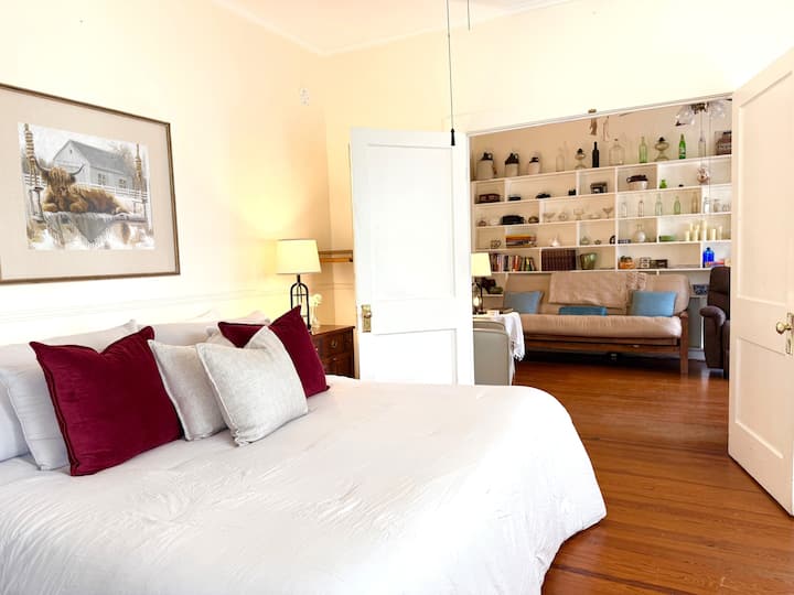 Vanilla Dream+historic+downtown+private Entrance - Brenham, TX