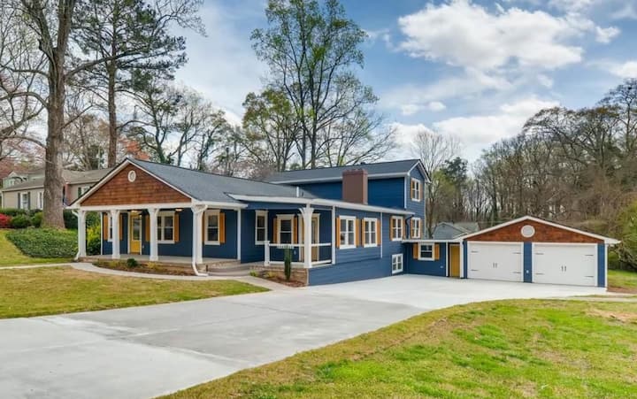 Kid Friendly Home *Walk To Marietta Square! - Kennesaw, GA