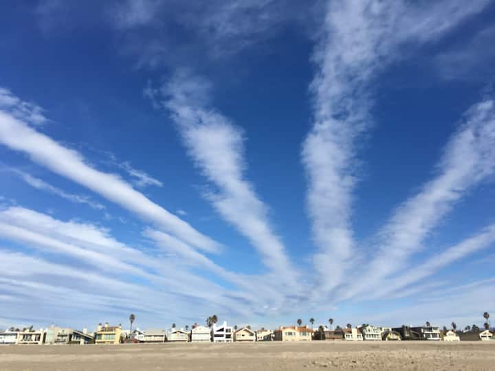 Sea Glass Beach House, Steps To Beach & Harbor - Oxnard, CA