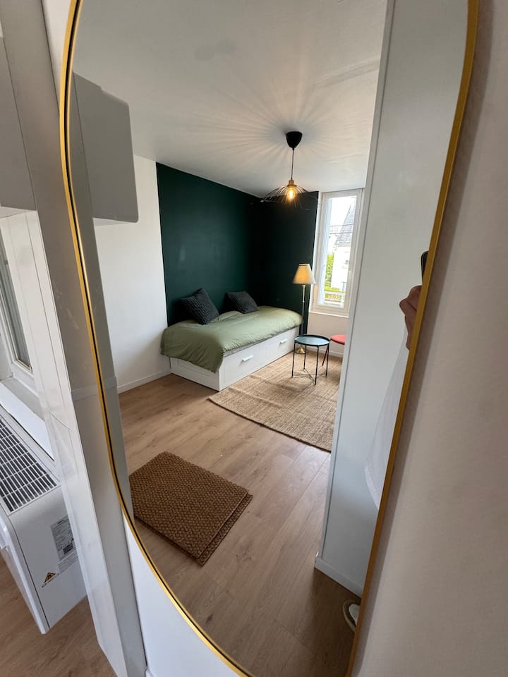 Joli Studio Neuf - Climatisation - Centre Lorient - Lorient