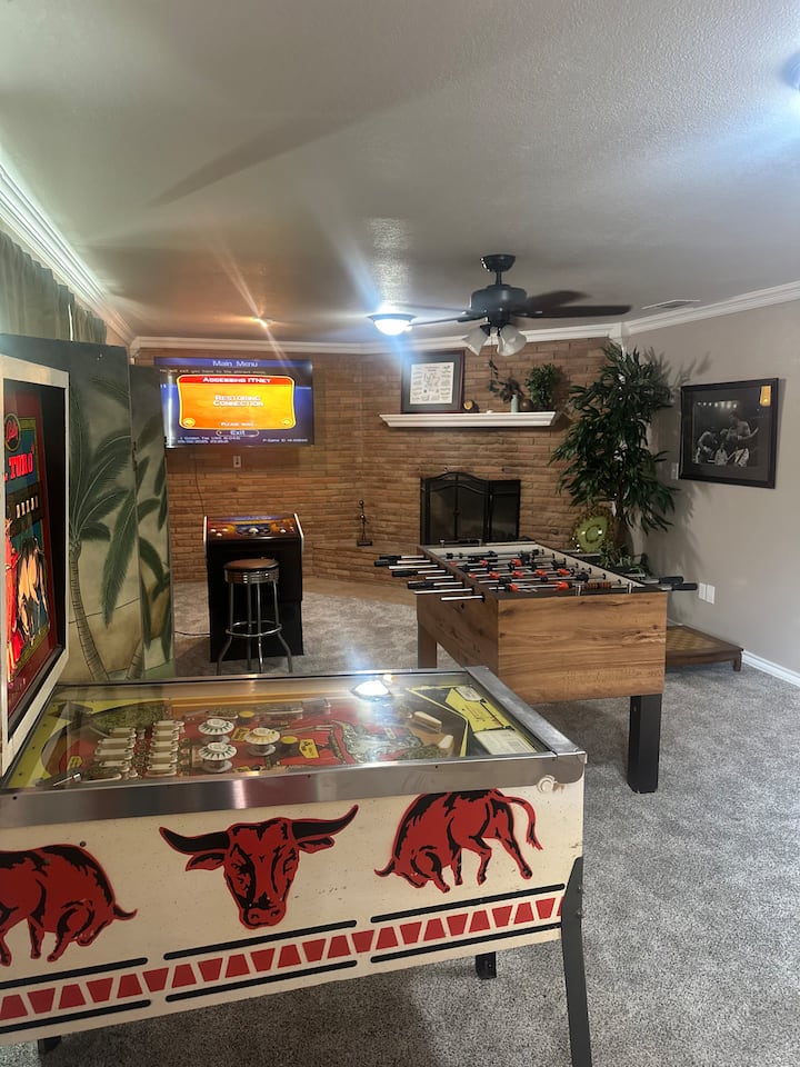 Dos Colinas In Big Spring - Big Spring State Park, Big Spring