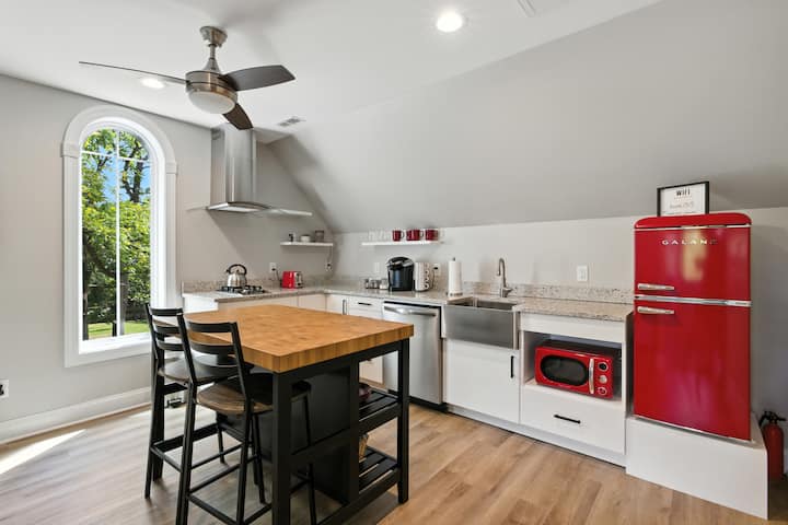 Hideaway In The Burg - Harrisonburg, VA