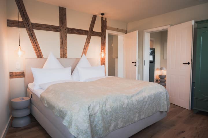 Historic Living At The Brueckenhaus I The Landmark - Bad Kreuznach