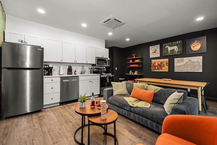 Stable 5 | Mini Golf, Fire Pits, Games, Walkable - Louisville, KY