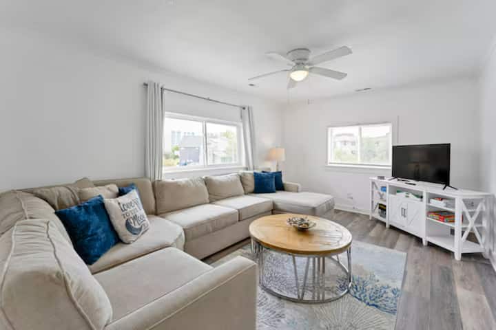 Quiet Beach Getaway 3 Blocks From The Beach! - Virginia Beach, VA