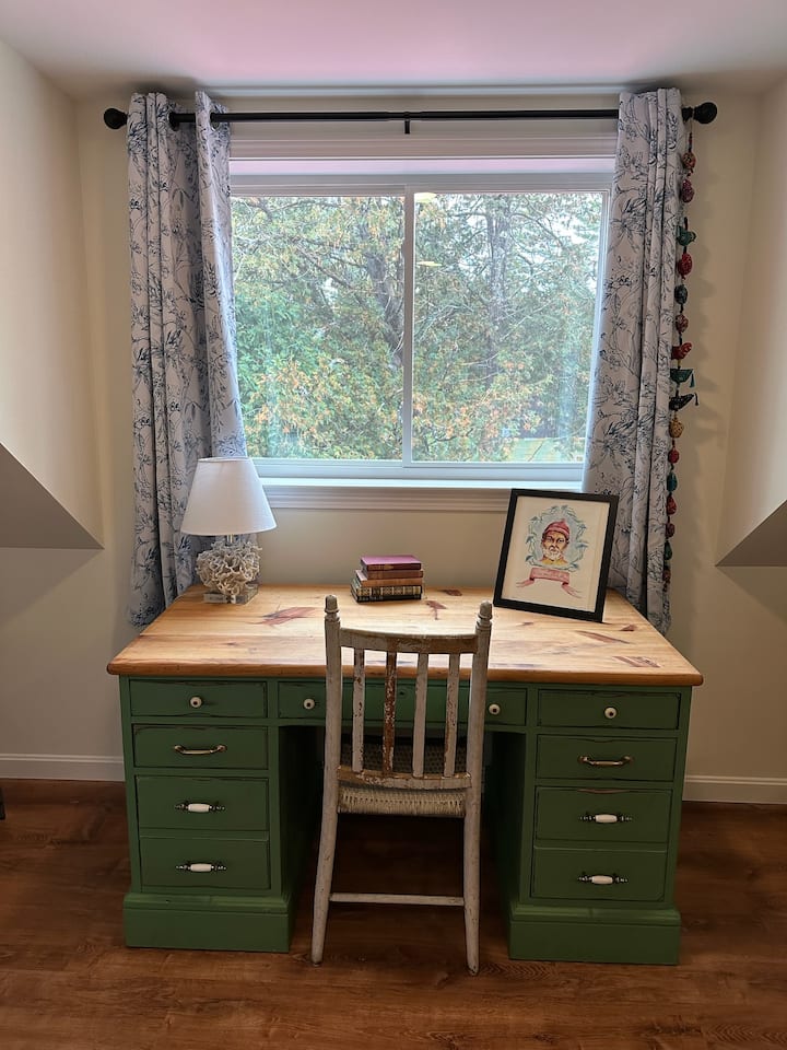 Bernie’s Place: Renovated 1800s Vermont Gem - Fair Haven, VT