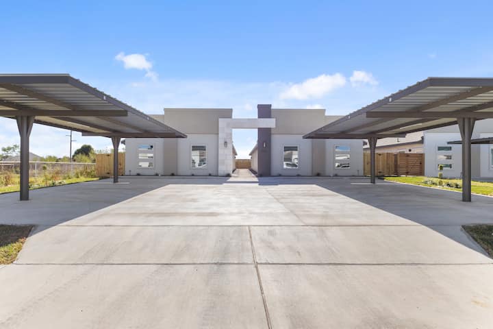 Brand New Unit – Prime Medical District Location - Pharr, TX