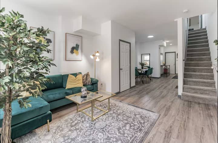 5 Br | Backyard | Street Parking | 12 Mins To Dt - Philadelphia