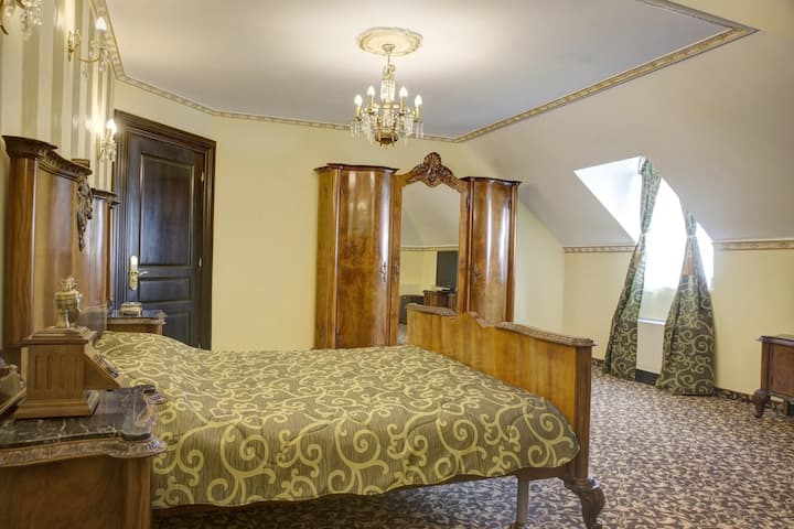 Room Queen Double Deluxe 2 Beds - Craiova