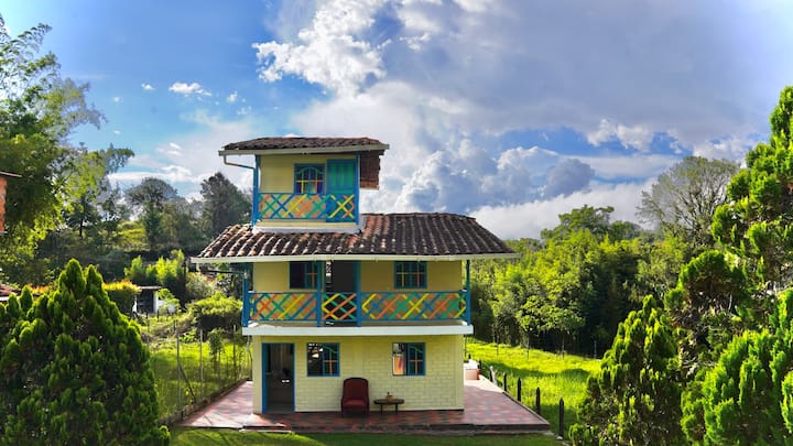 Casa Con 7 Hab Y 7 Baños En Guatapé - Guatape