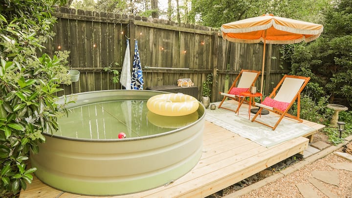 Retro Retreat At Casa Salama - Atlanta, GA