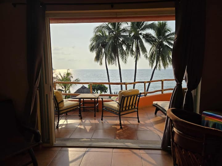 Beachfront Home In Manzanillo Sol – Ocean Room - Manzanillo, Colima, Mexico