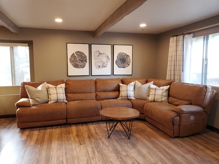 Next To Village & Lake, 4 Beds, Sleeps 6 Lakeview - Big Bear Lake