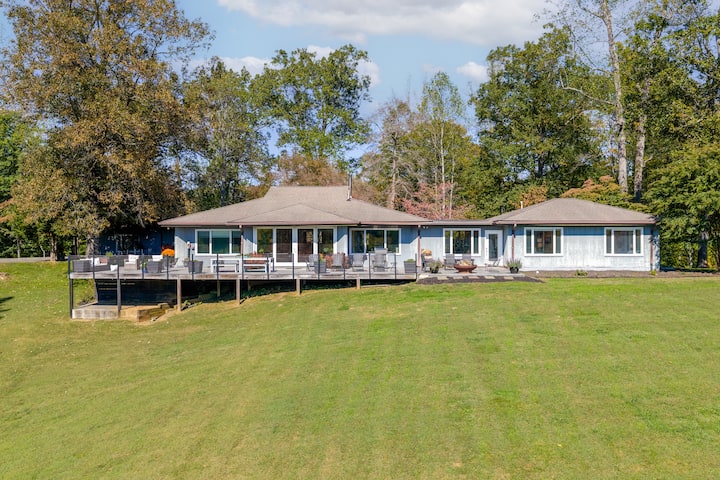 40 Acre - Mechum Hill - Main House - Farm Stay - Crozet, VA