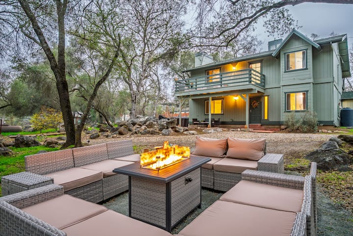 Kaweah Oaks Cabin, 1 Acre W/firepit & Game Room - 세쿼이아 국립공원