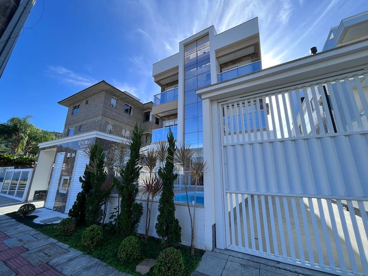 Apto Com Piscina E Churrasqueira 400mts Da Praia - Governador Celso Ramos