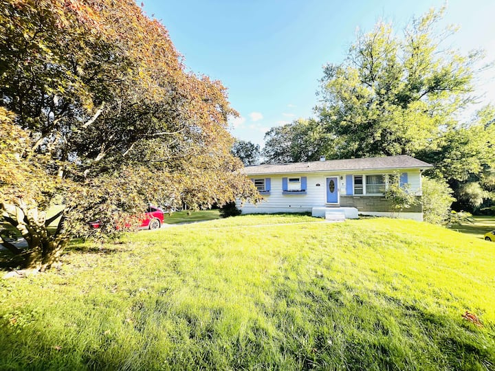 Sunkissed Escape | Bright Sunroom + Hammock Fun - Poughkeepsie, NY