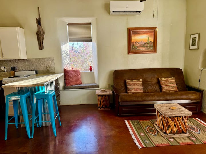 The Straw Bale Casita - Tucson, AZ