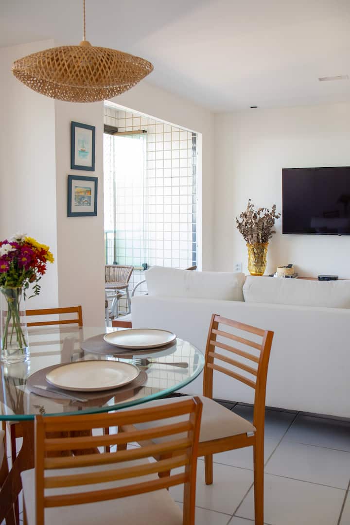 Aconchegante, Localização Privilegiada E Reformado - Fortaleza