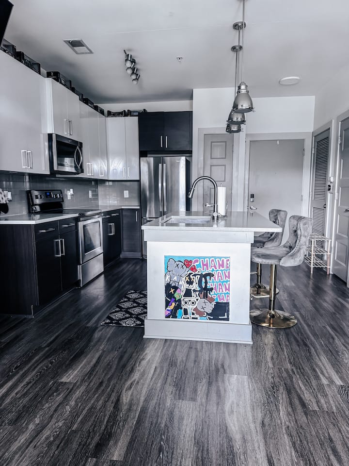 Minutes From The Battery - Marietta, GA