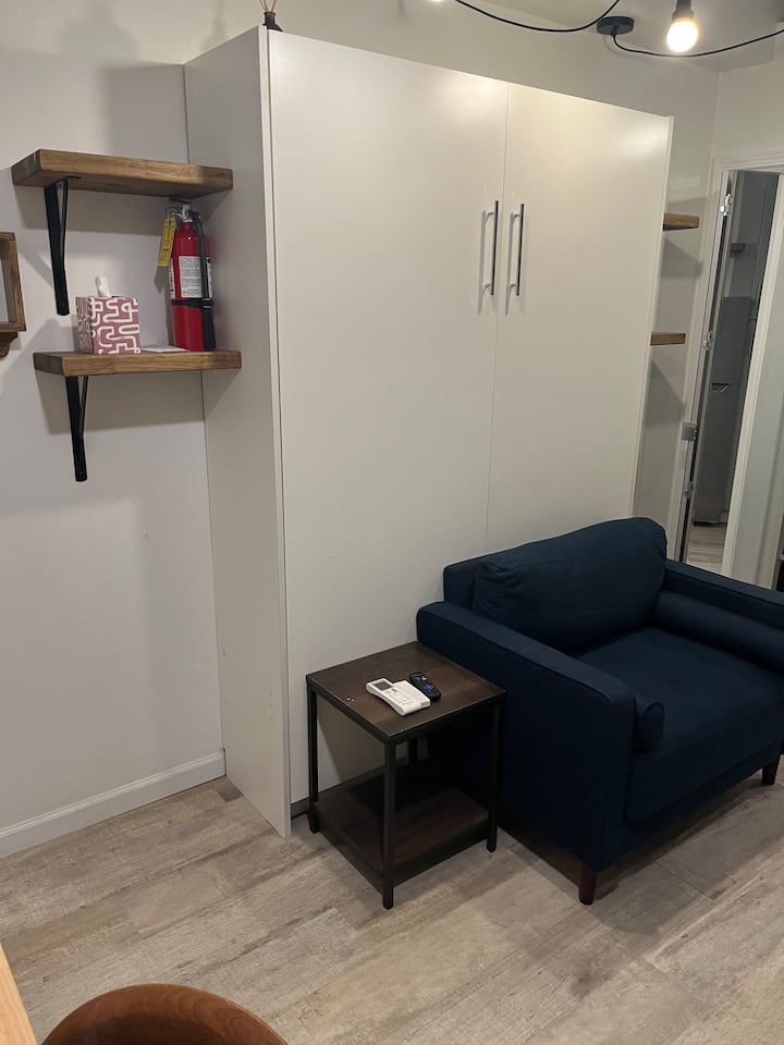 Private Accommodations At The “Tiny House” Studio. - Visalia, CA