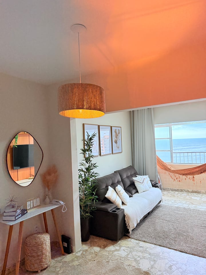 Frente Ao Mar•pé Na Areia•sacada C/vista Incrível - Praia Grande