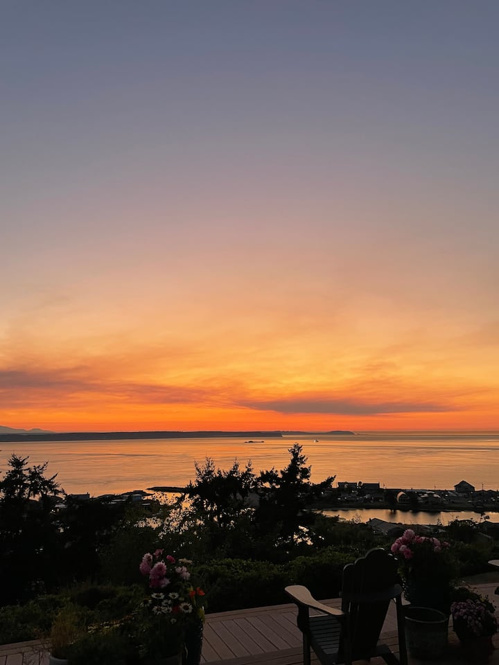 Shorewood Beach House - Port Townsend, WA