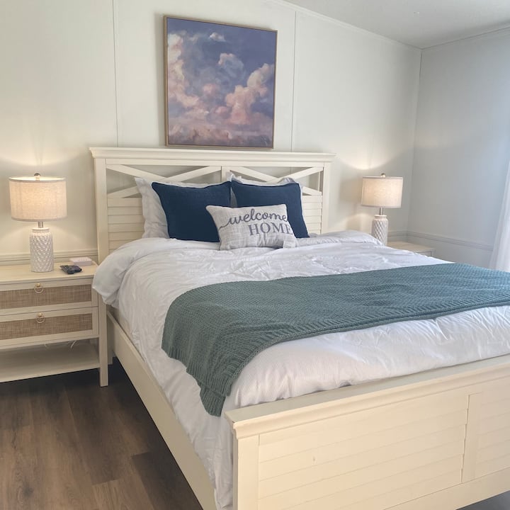 Serene & Renovated Home With Full Kitchen - Lake Wales, FL