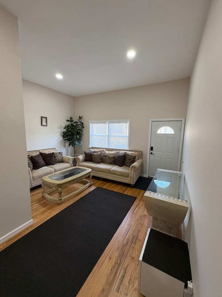 Spacious 3br Home W/ 2 Baths - Near Nyc & Ewr - Staten Island