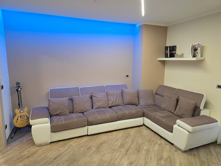 Casa Tucci • Relax Moderno A Pochi Passi Dal Mare - Barletta