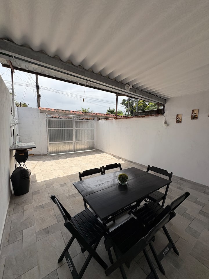 Casa De Temporada Para 7 Pessoas No Pq Mambucaba - Angra dos Reis