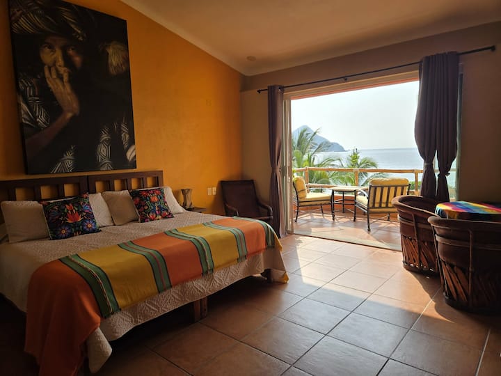 Oceanfront Retreat - Manzanillo Sol, Room Coco - Manzanillo, Colima, Mexico
